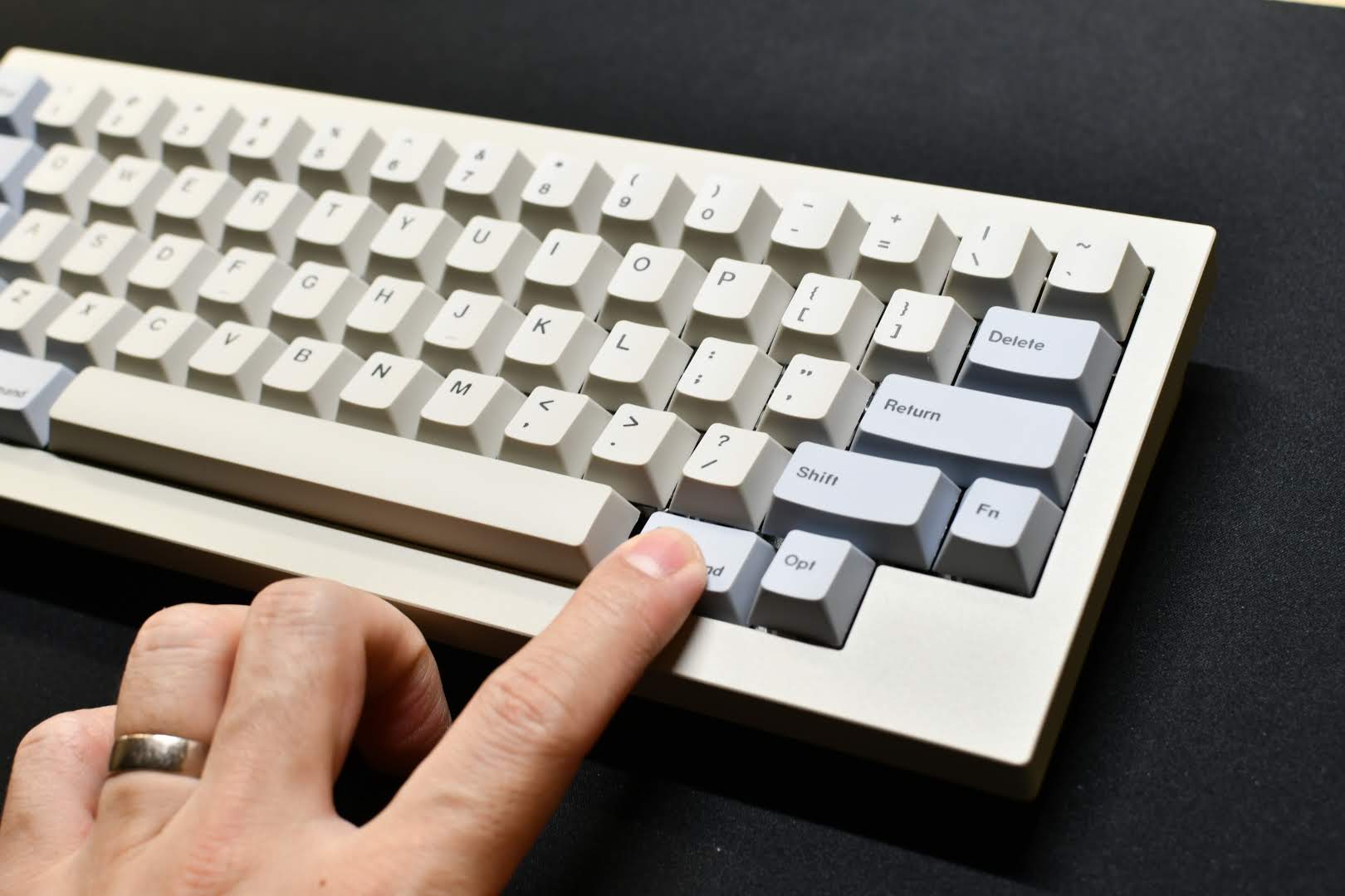 Keychron Q60 QMK Custom Mechanical Keyboard - GreenKeys(グリーンキーズ)