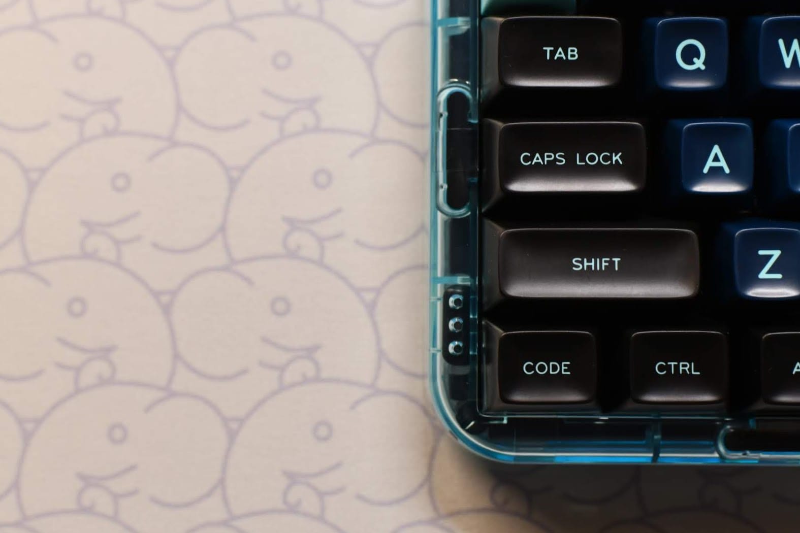 MelGeek Mojo68キーボードレビュー｜見かけだけじゃない本格メカニカルキーボード