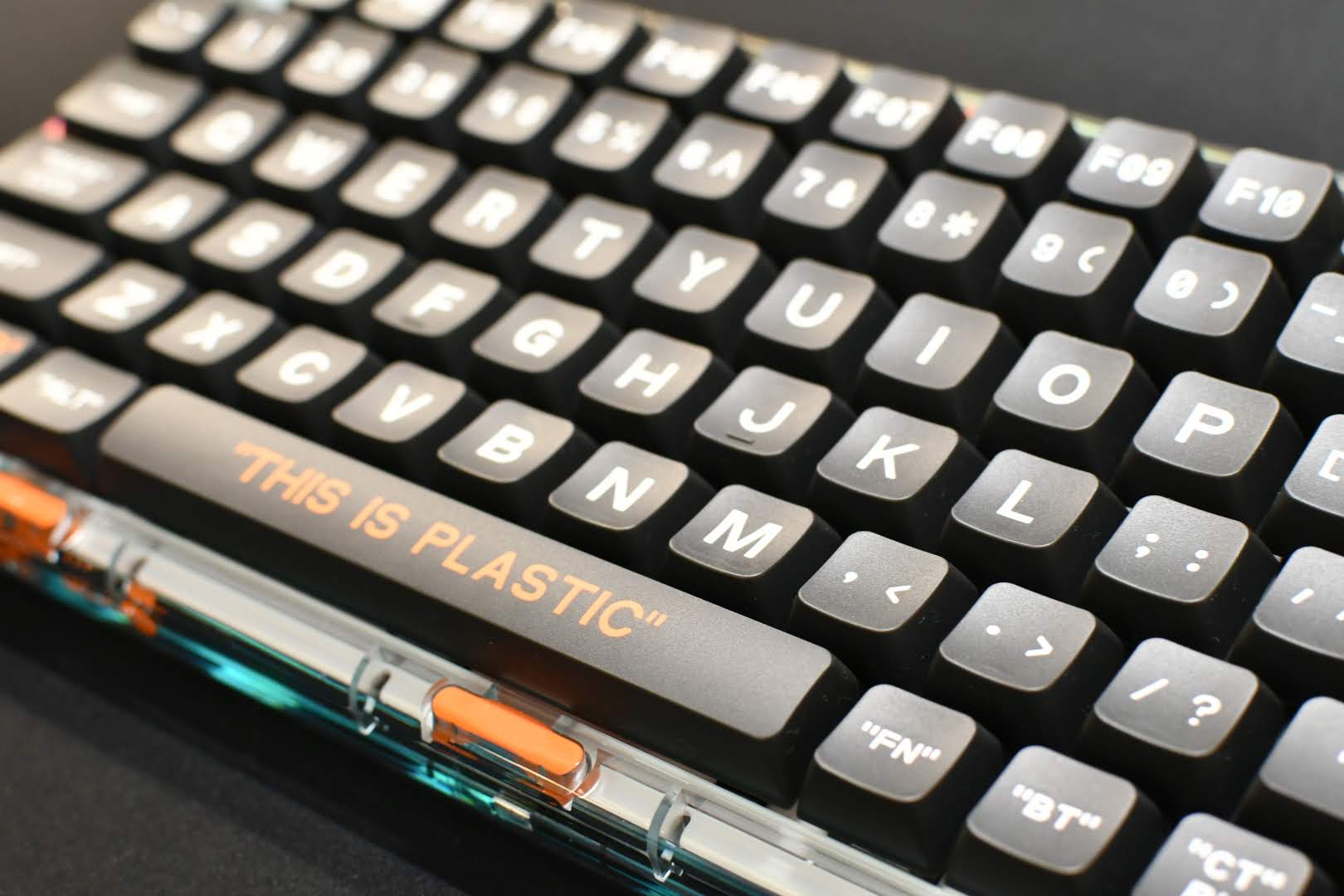 MelGeek MOJO84 Plastic See-through, Custom&Programmable Mechanical ...