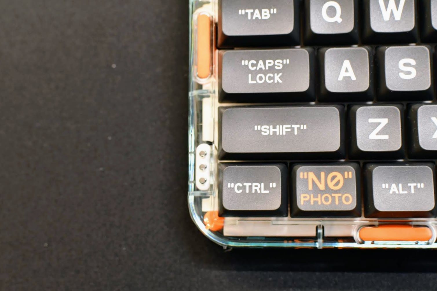 MelGeek Mojo84 Vaporwave Programmable Mechanical Keyboard - GreenKeys ...