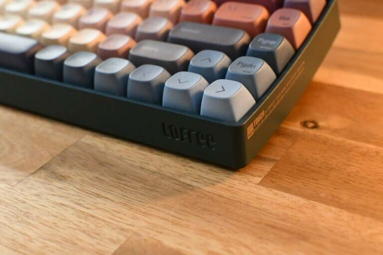 Lofree Touch Review｜Mechanical keyboard with beautiful curves on an ...