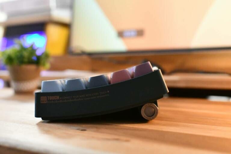 Lofree Touch Review｜Mechanical keyboard with beautiful curves on an ...