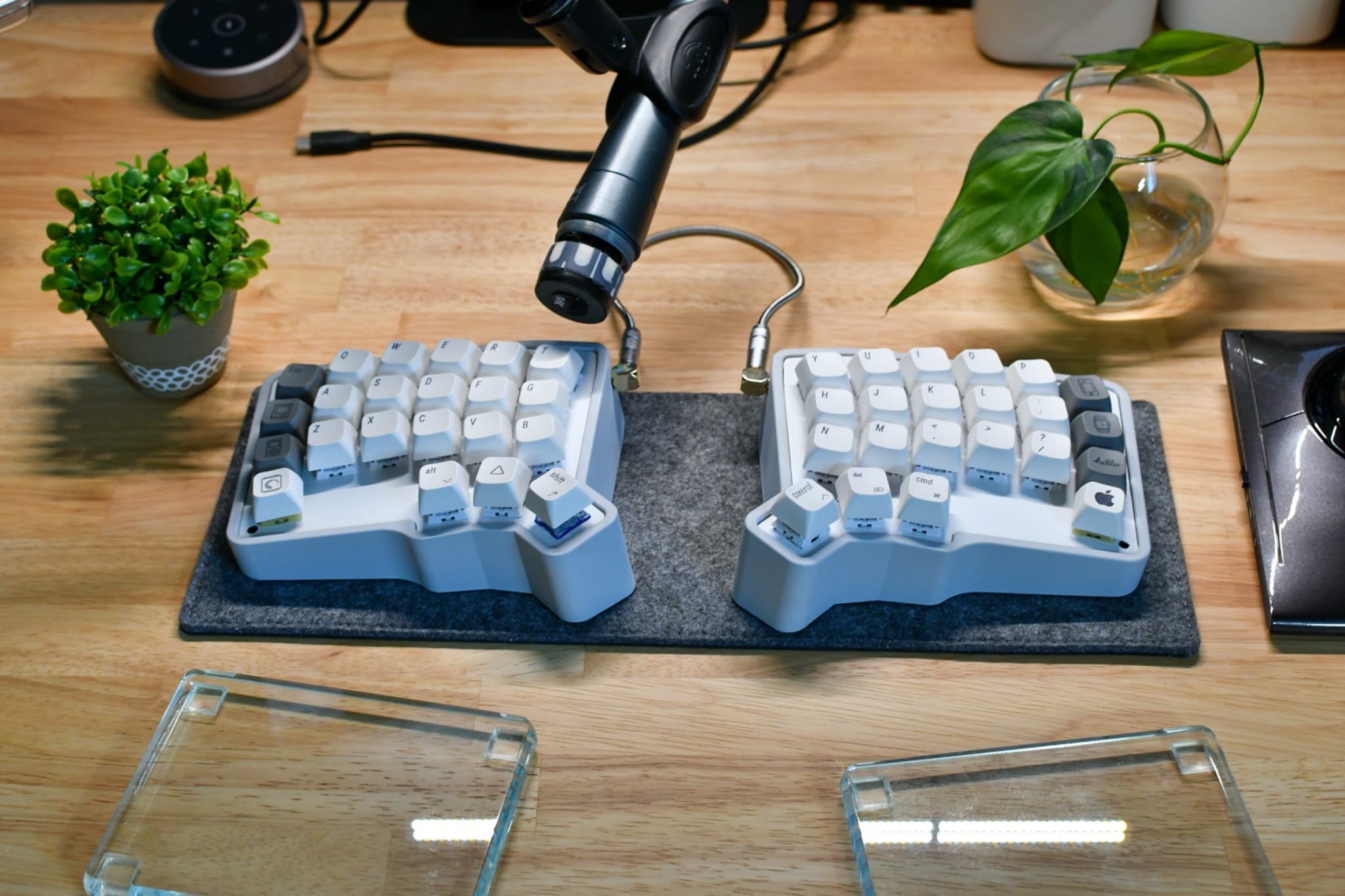 Prototype [Akasha Amrita] Review｜Split Keyboard with Lotus Array