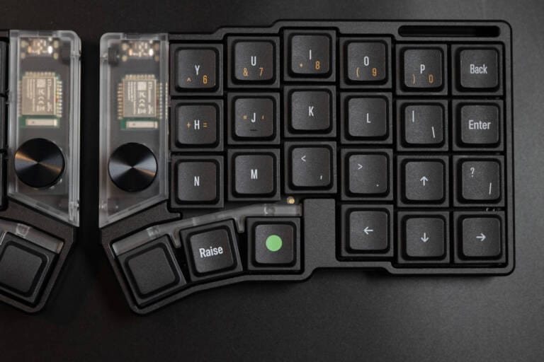 Cornix LPレビュー｜完全無線対応の分割40％ロープロファイルメカニカルキーボード